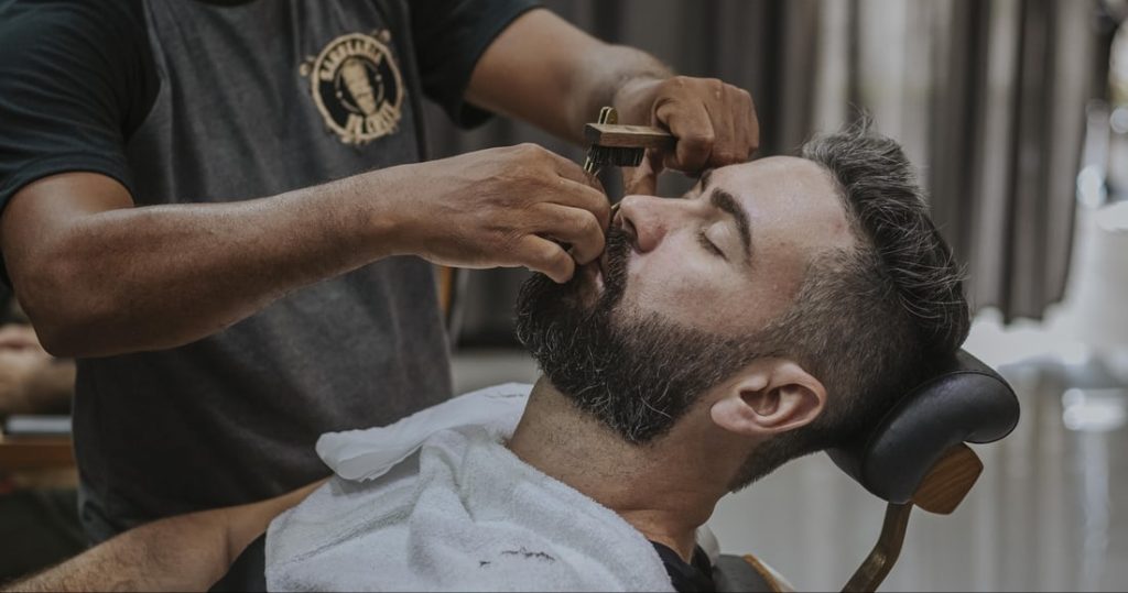 Saudi Arabia New Rules For Barber Shops And Beauty Salons - 24 Hours ...